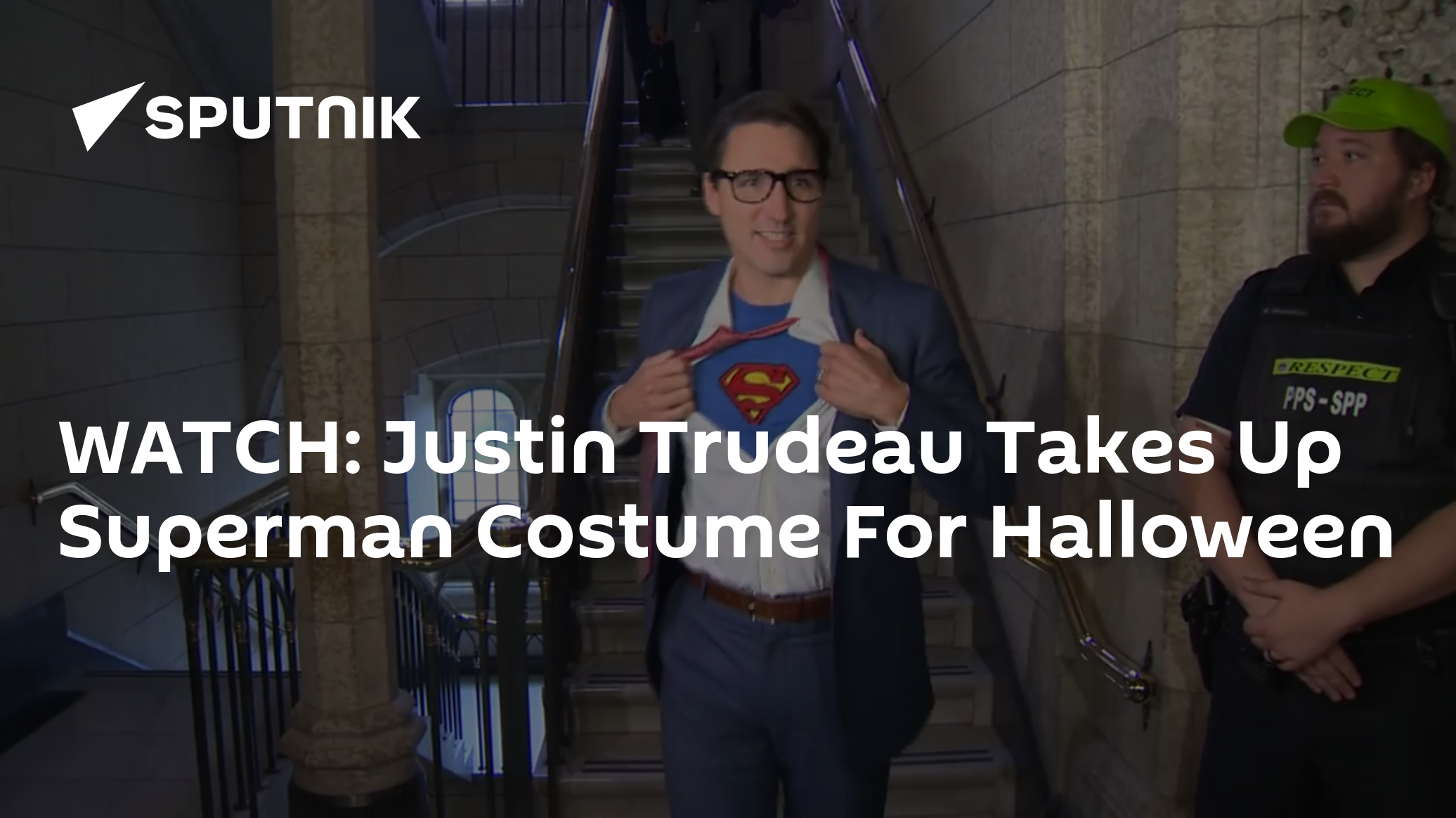 WATCH: Justin Trudeau Takes Up Superman Costume For Halloween - 31.10. ...