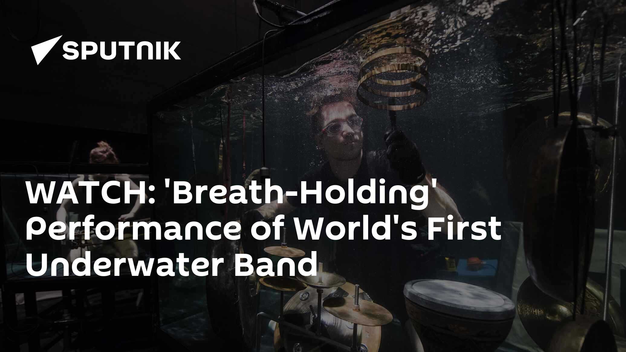 WATCH: 'Breath-Holding' Performance of World's First Underwater Band ...