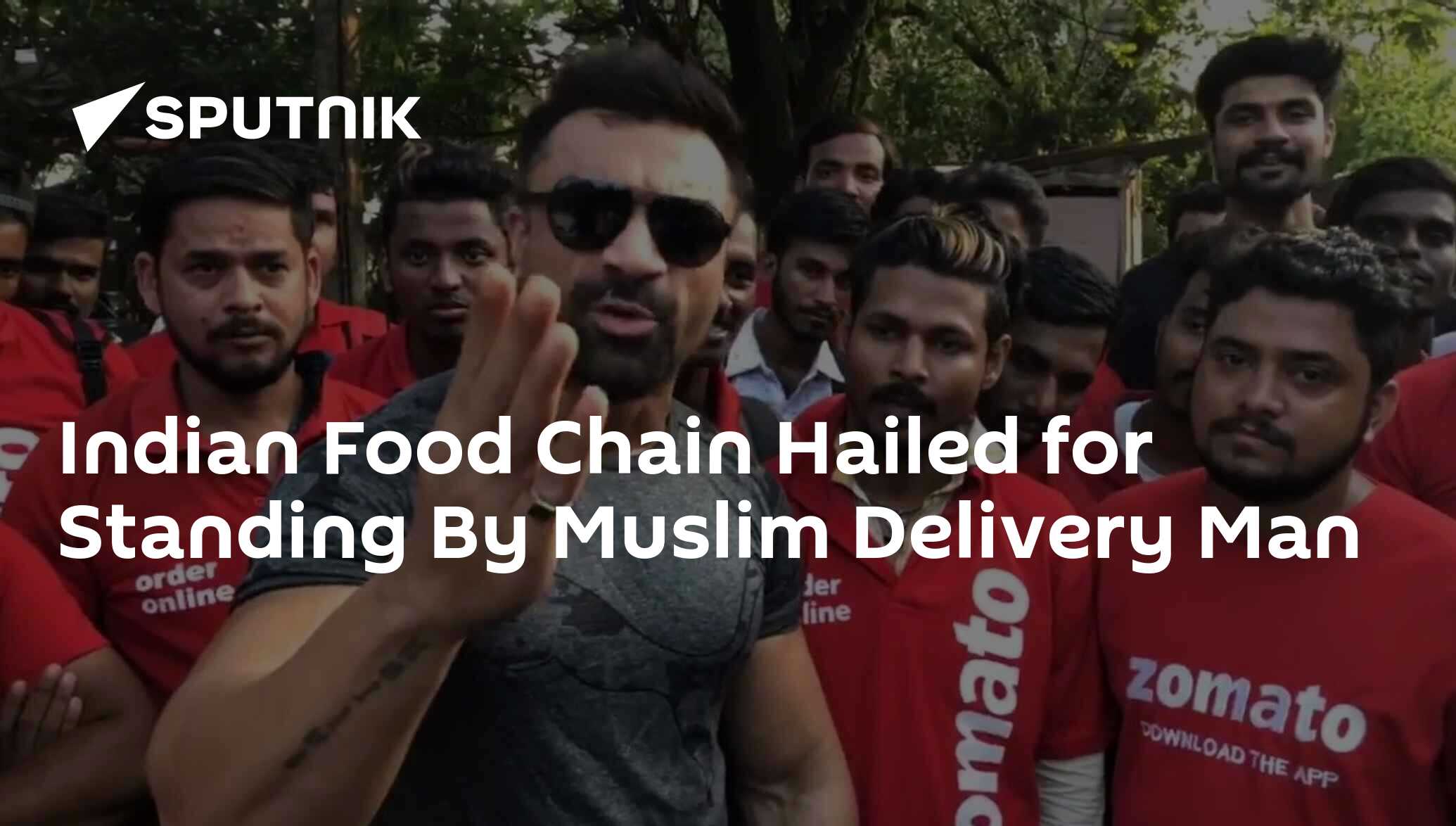 Indian Food Delivery Chain Hailed for Standing By Muslim Delivery Man