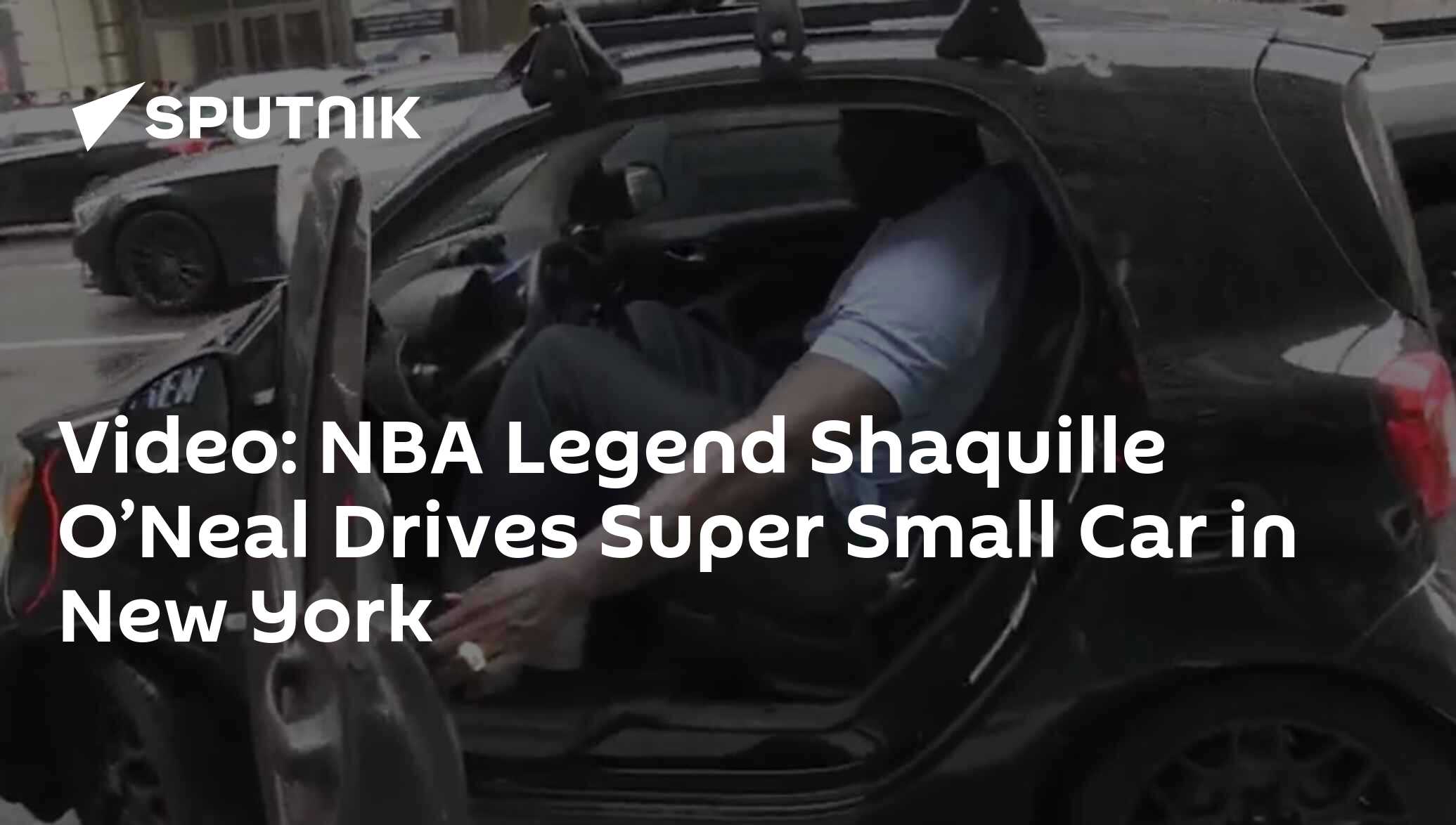 Video: NBA Legend Shaquille O’Neal Drives Super Small Car in New York ...
