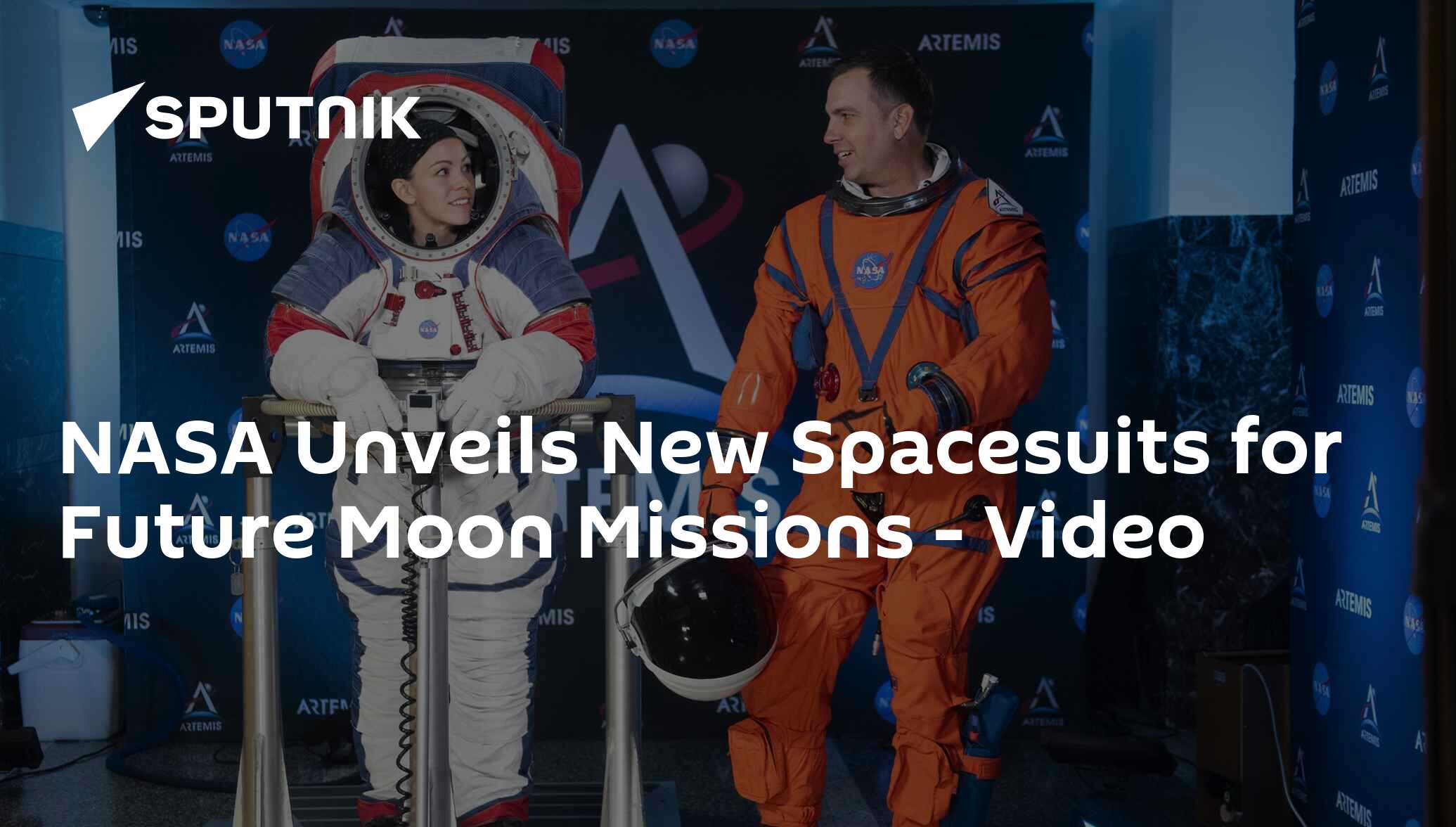 NASA Unveils New Spacesuits for Future Moon Missions - Video - 16.10. ... NASA Unveils New Spacesuits for Future Moon Missions - Video - 16.10. ...