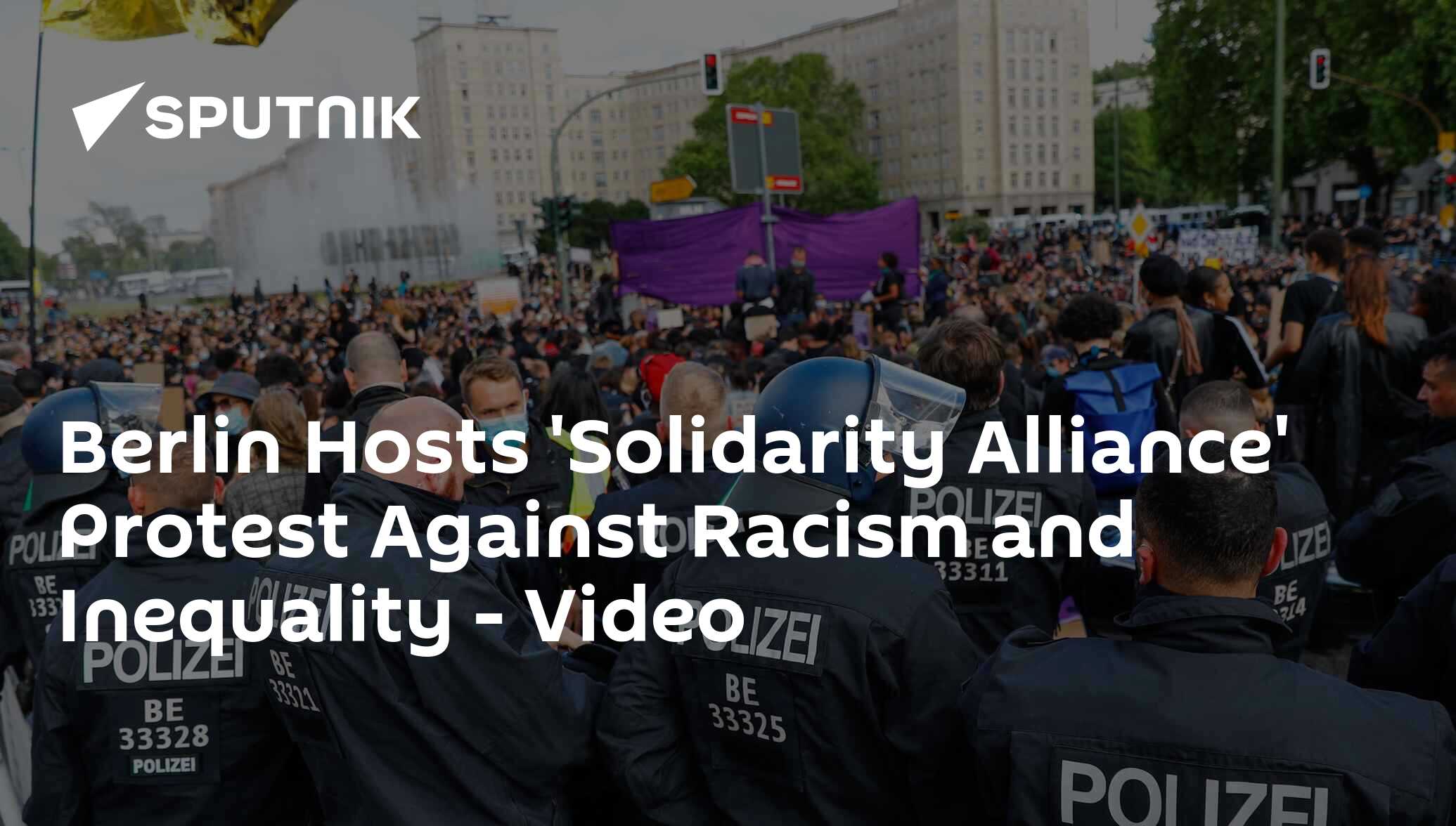 Berlin Hosts 'Solidarity Alliance' Protest Against Racism and ...