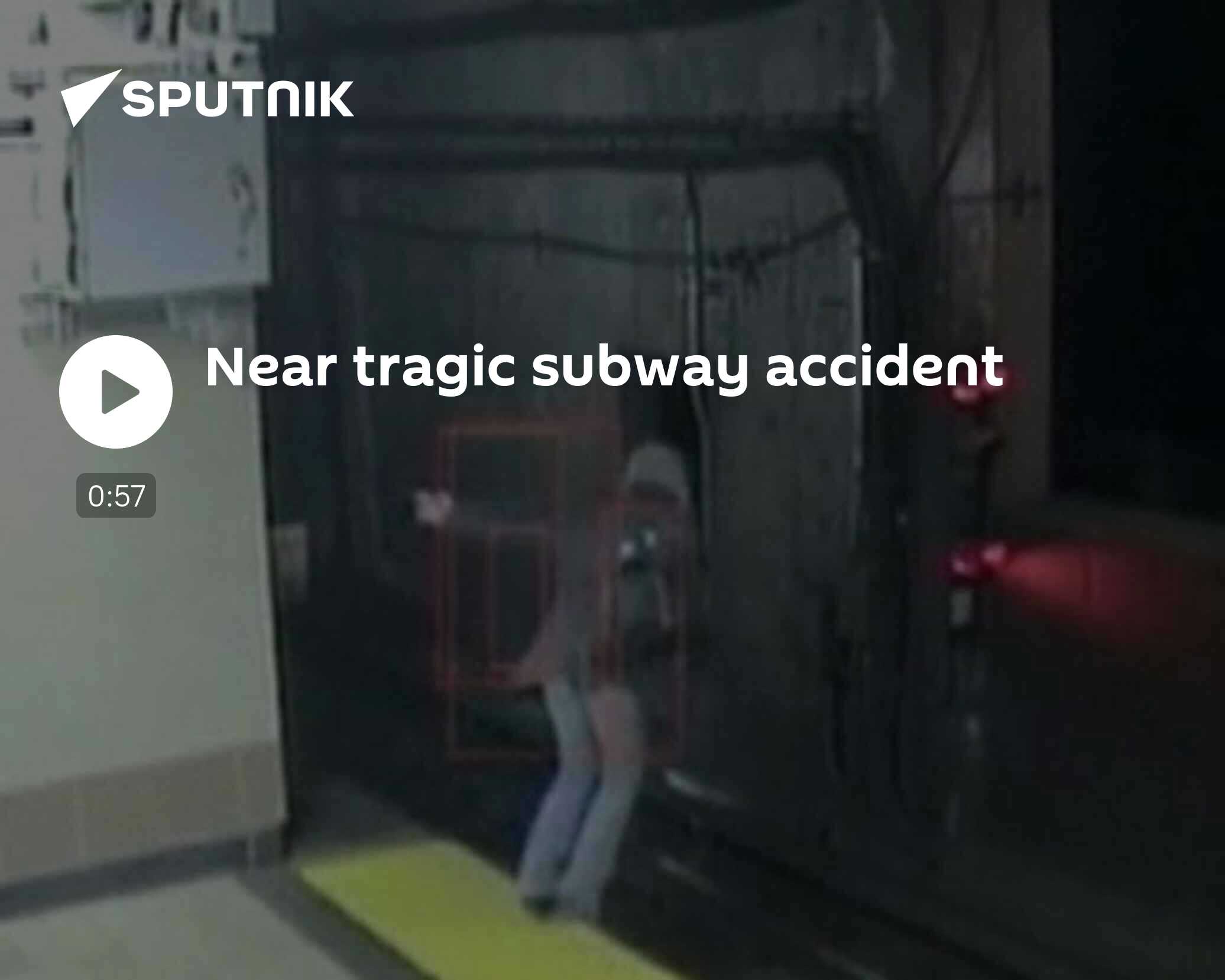 Near tragic subway accident - 10.11.2009, Sputnik International