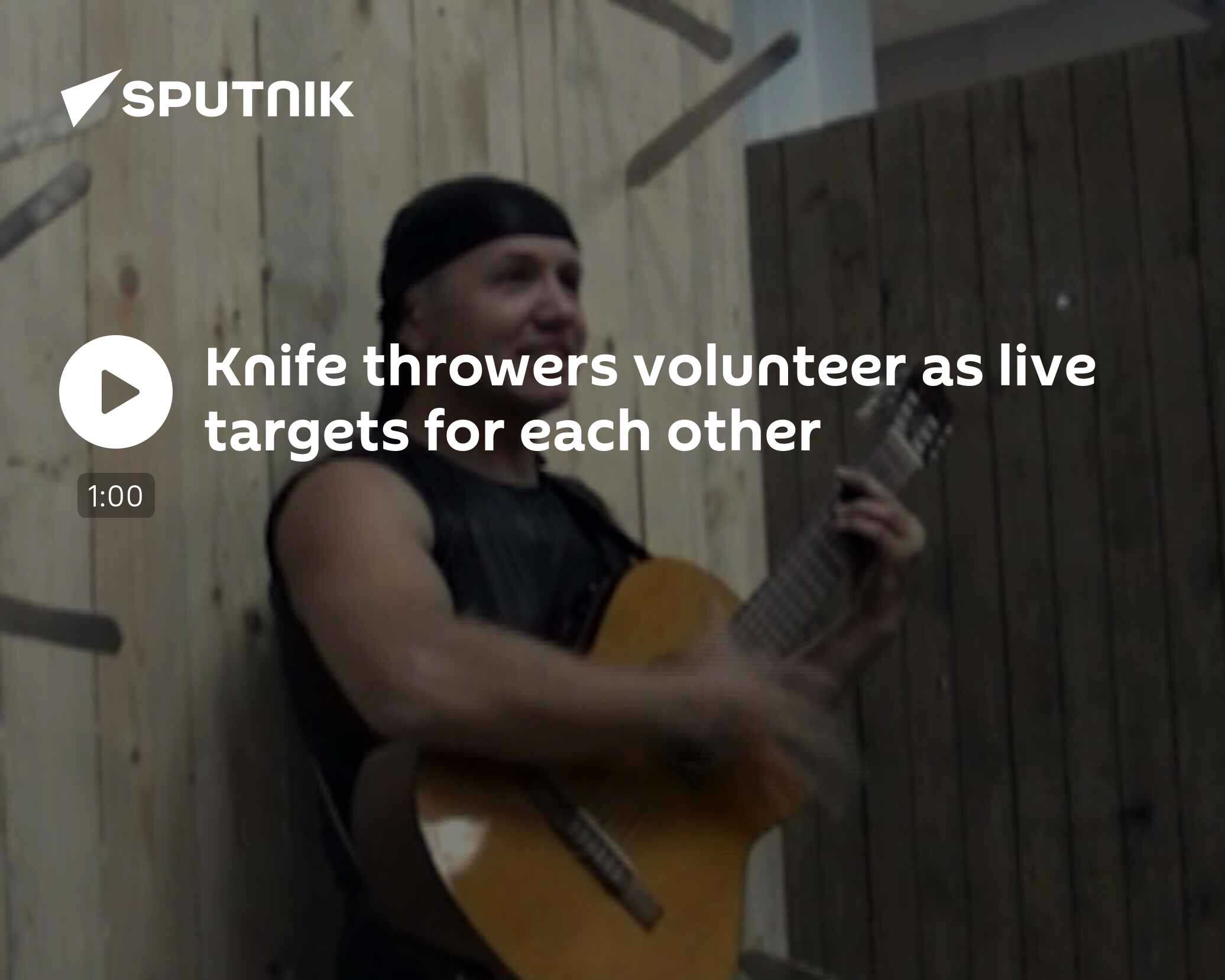 Knife throwers volunteer as live targets for each other - 21.11.2011 ...