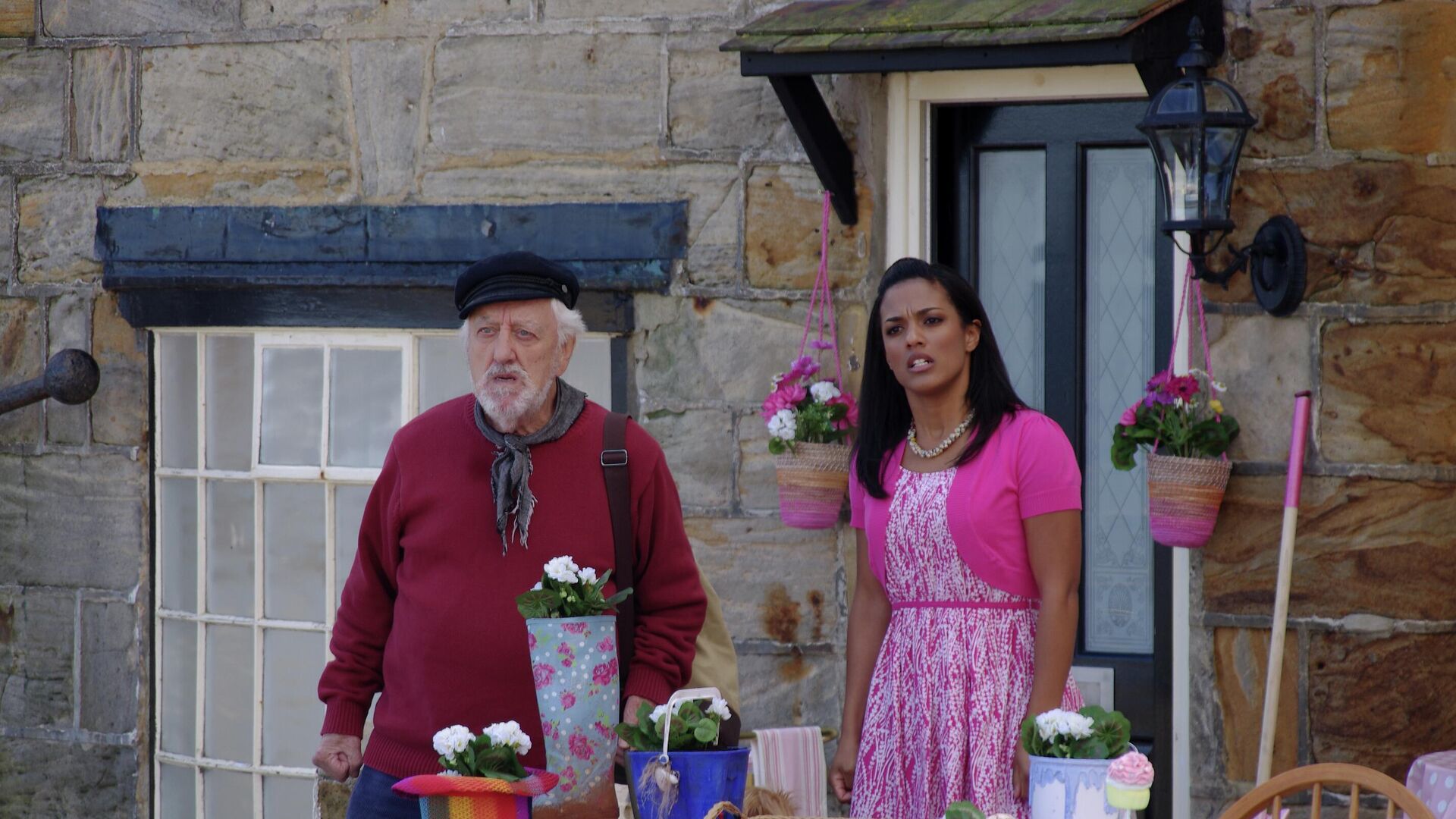 Beloved British Actor Bernard Cribbins Dies Aged 93 - 28.07.2022 ...