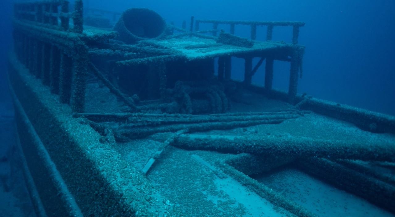 Couple Filming Documentary Discovers 128-Year-Old Shipwreck in the ...