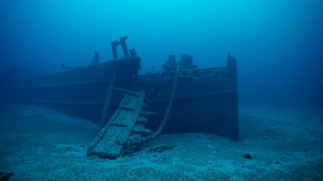 Couple Filming Documentary Discovers 128-Year-Old Shipwreck in the ...