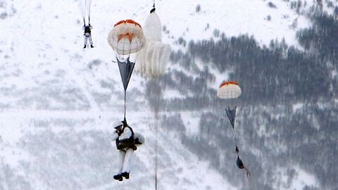 VDV for Export: Russia Offers Friendly Countries Help Building Elite ...