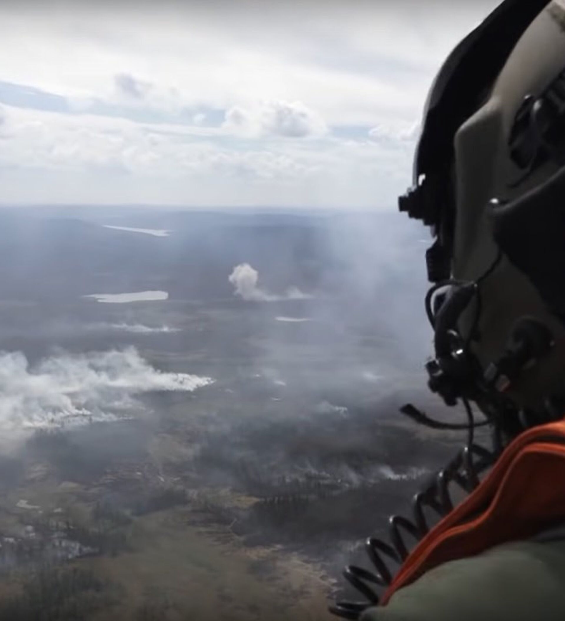 Swedish Air Force Uses Laser-Guided Bomb on Forest Fires - 27.07.2018 ...