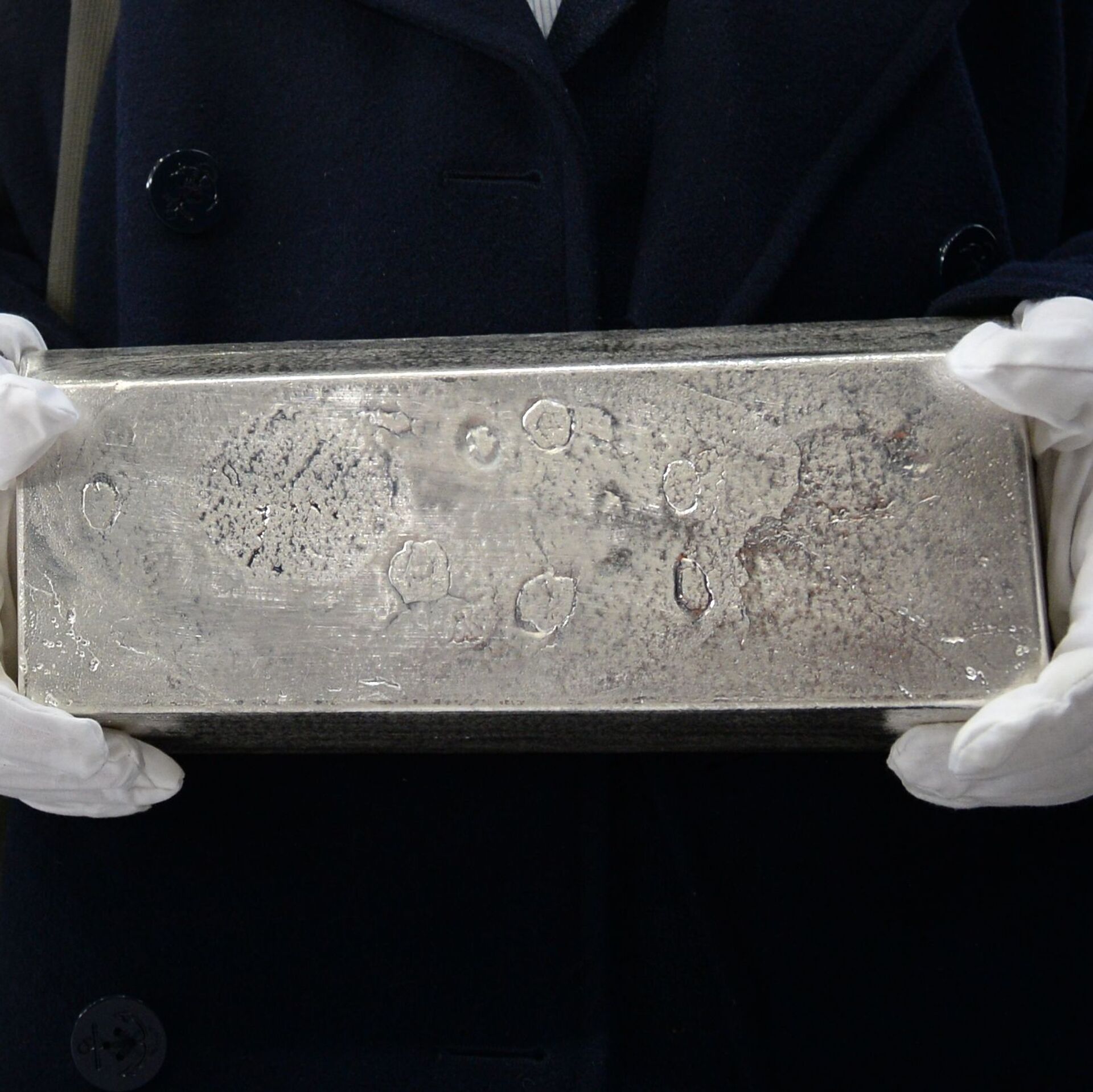 Silver Shatters $88 Barrier in Historic Surge — Causes and Consequences